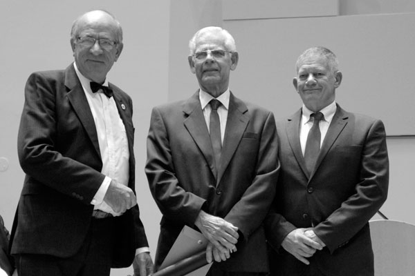 Akademiepryse 2017: Hugenote-vereniging-en-DF du Toit-Malherbeprys vir ...