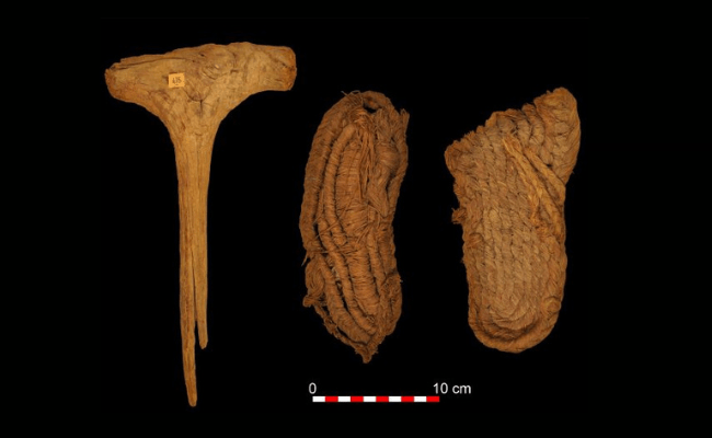 Die eerste skoene: spore van ou plakkies tot hoëhakskoene - LitNet